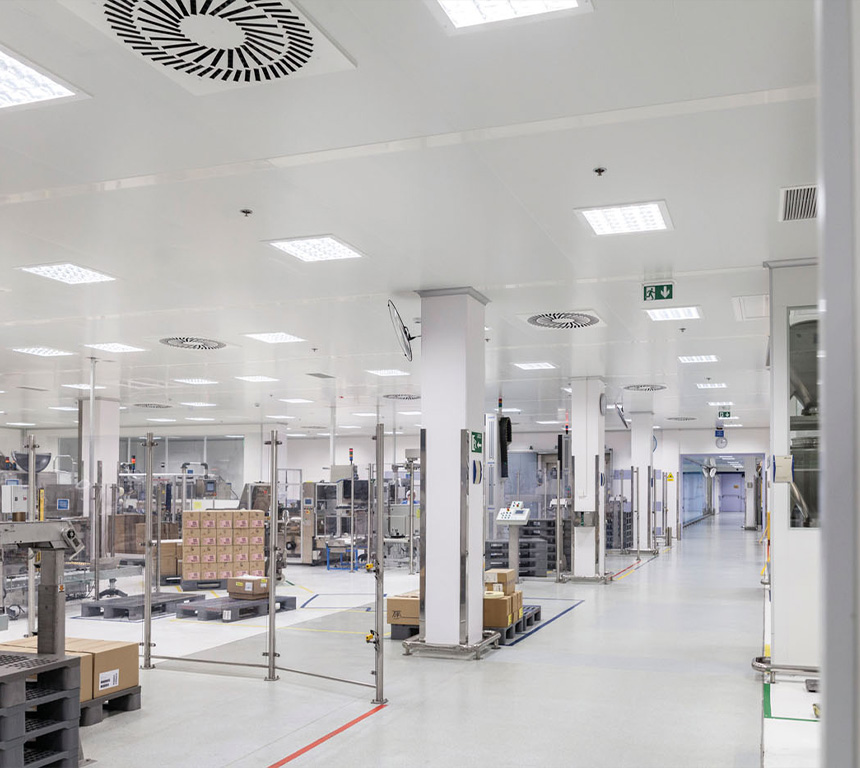 Recipharm laboratory lighting - Prilux